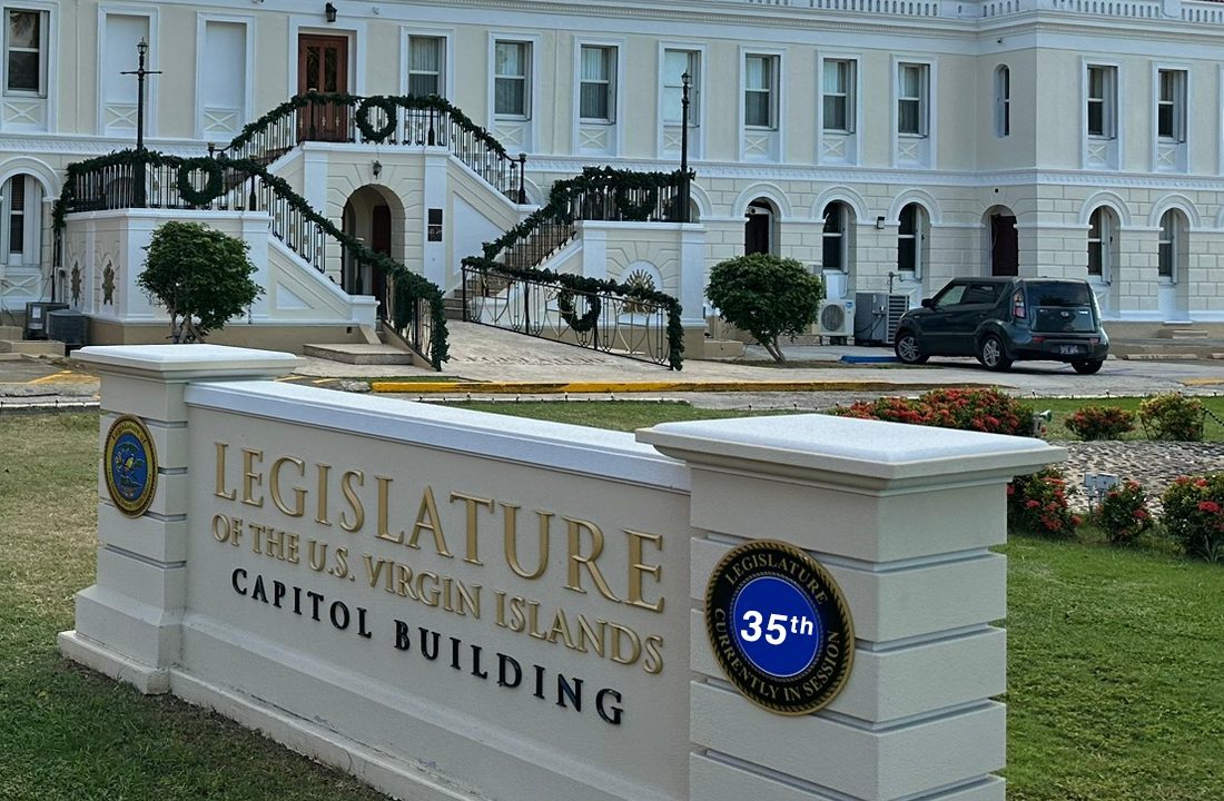 35th LEGISLATURE OF THE VIRGIN ISLANDS SWORN IN
